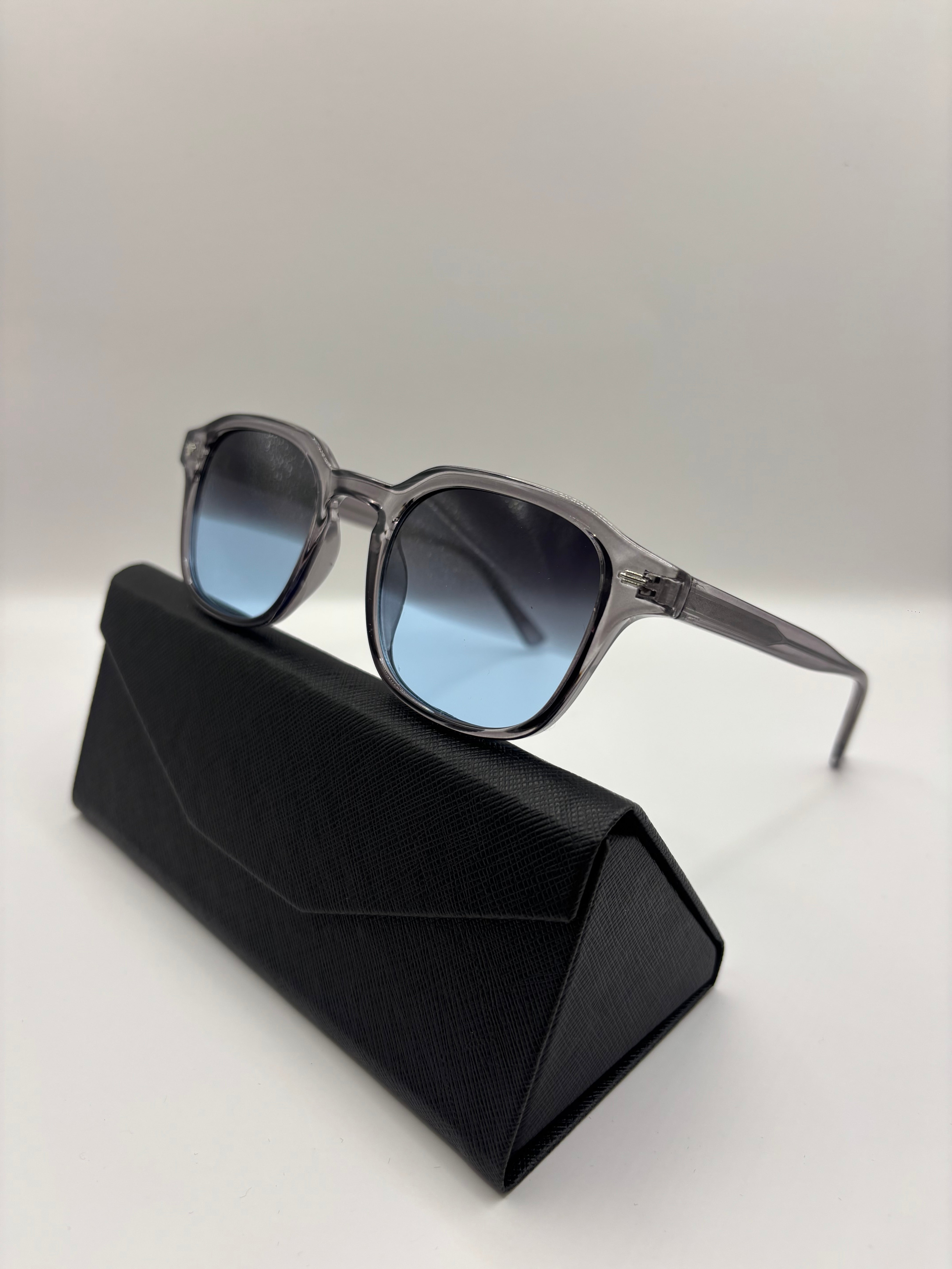 Airline – Eos Eyewear